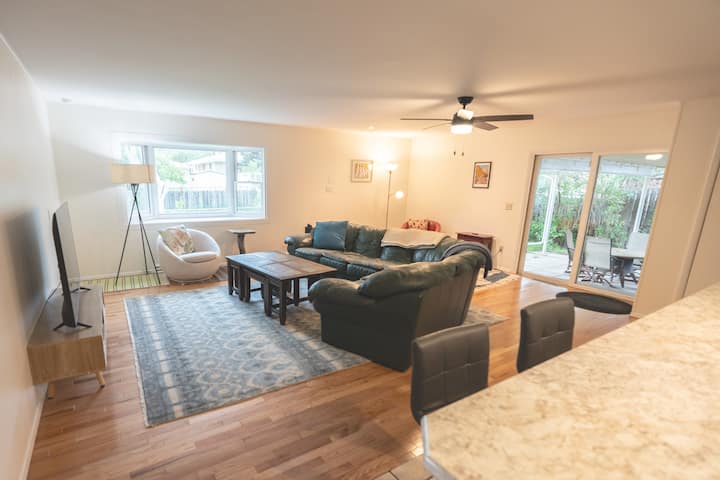 4 Bedrooms, Fenced Yard, Hot Tub - Lander, WY