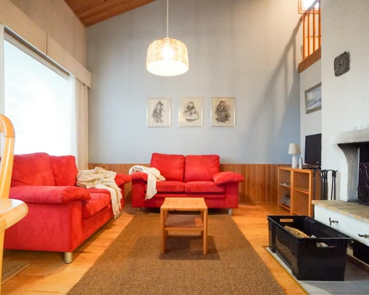 Saariselkä Getaway For 6–view, Fireplace And Wifi - Inari