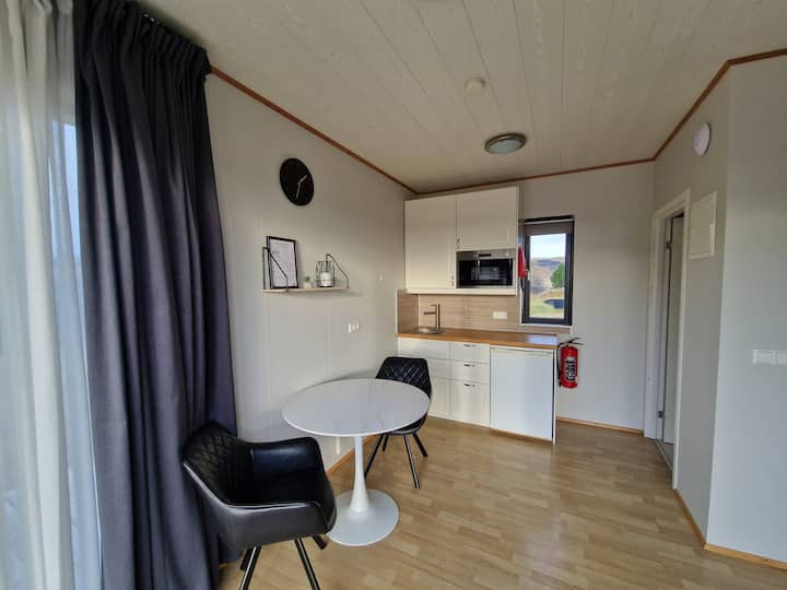Maddis 1 - Cottage Near Fjaðrárgljúfur Canyon - Iceland
