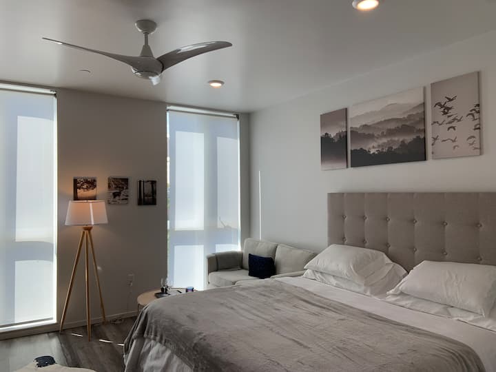 Midtown Sacramento Studio W/ King Bed - 603 - Sacramento