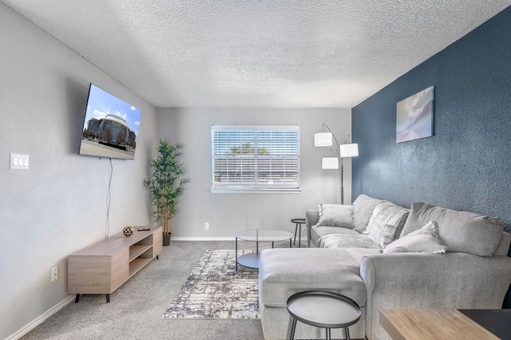 5 Min To Six Flags & At&t Stadium | Modern 1br - Arlington, TX