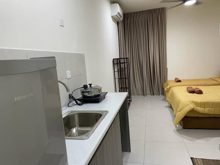 Eudoraplace Cyberjaya (2 Br, 6 Pax, 3 Park) - Cyberjaya