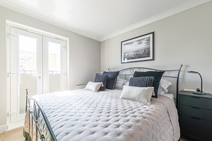 Olive Tree Townhouse, With Parking - Whitstable
