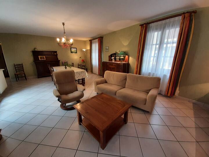 Maison Cossue De 200m² à Montignac Lascaux - Grottes de Lascaux