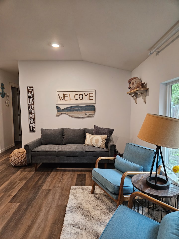 New Little Beach Bungalow - Sequim, WA