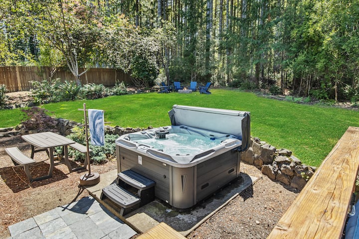 Spacious One Level W/firepit, Hot Tub And Games - Shelton, WA