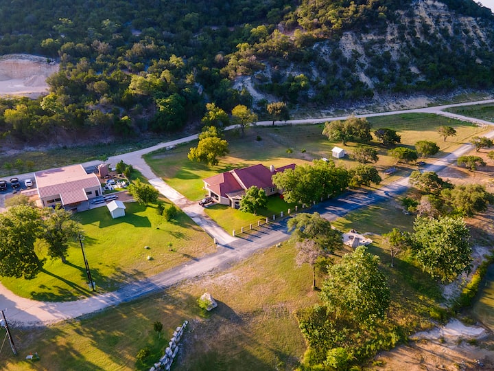 Casa Leon In The Hill Country - Lost Maples State Natural Area, Vanderpool
