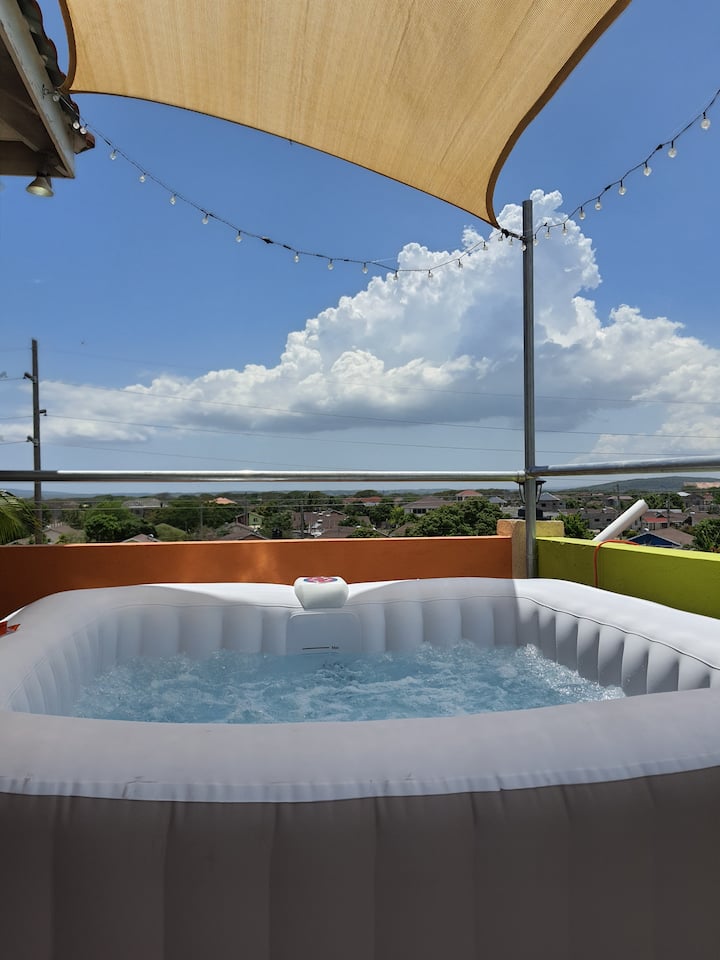 Harmony Suites @ The Concierge 4bd Rm. - Jamaica