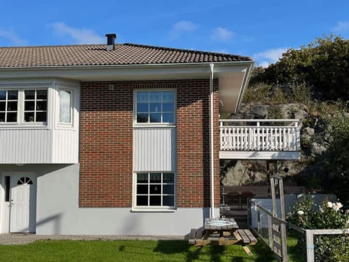 Lägenhet I Rönnäng, Båtevik - Tjörn