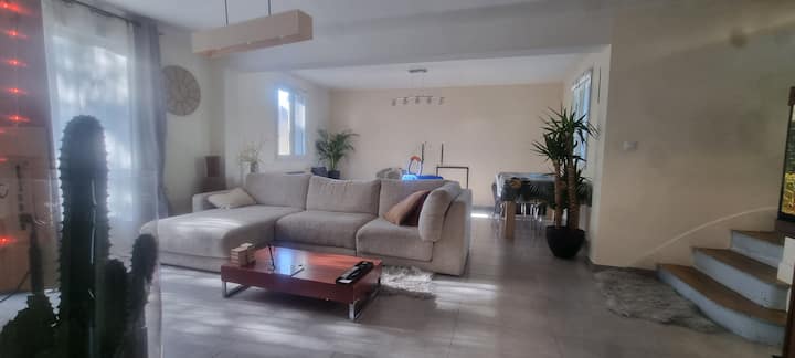 Chambre#1 Dans Une Maison Entre Paris & Disneyland - Champigny-sur-Marne