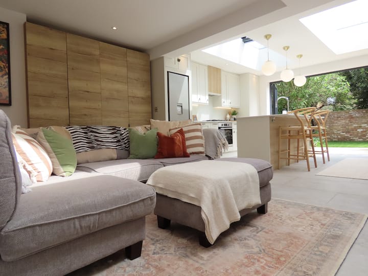 Stylish 2 Bed Garden Retreat. 5 Min Walk To Tube. - Central London