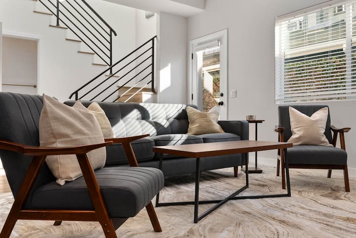 New And Spacious Home Near Disney - Huntington Beach, CA