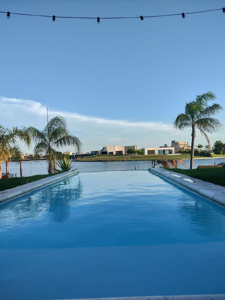 Casa En Barrio Cerrado A La Laguna - Campana