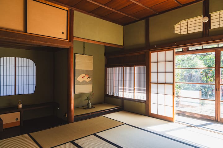 一棟貸しVilla築100年のリノベーション大正家屋 - 이세하라시