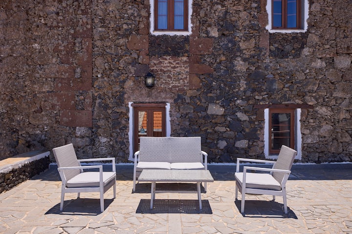 Los Perales Rustic Resort - El Hierro