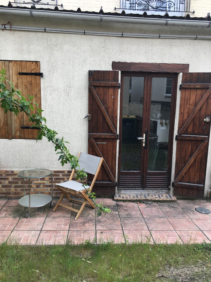 2 Pièces 27m² Rdc Cours - Colombes