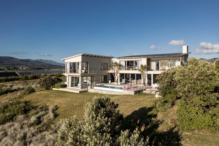 Luxury, King Beds, Winery, Birdlife, Hot Tub - Onrus