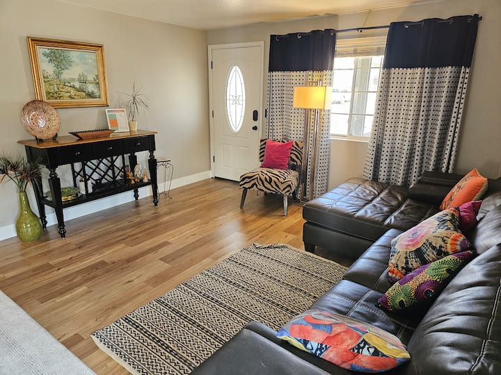 Comfortable & Cultured In The City - Denver, CO