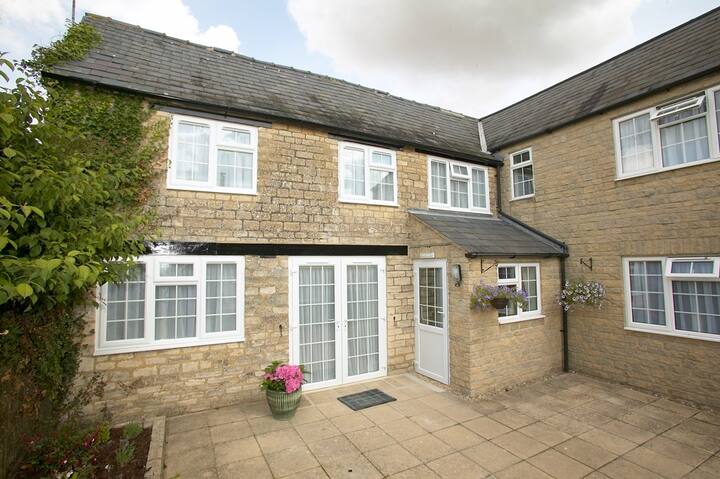 16th C Vets / Apothecaries B&b - Tetbury