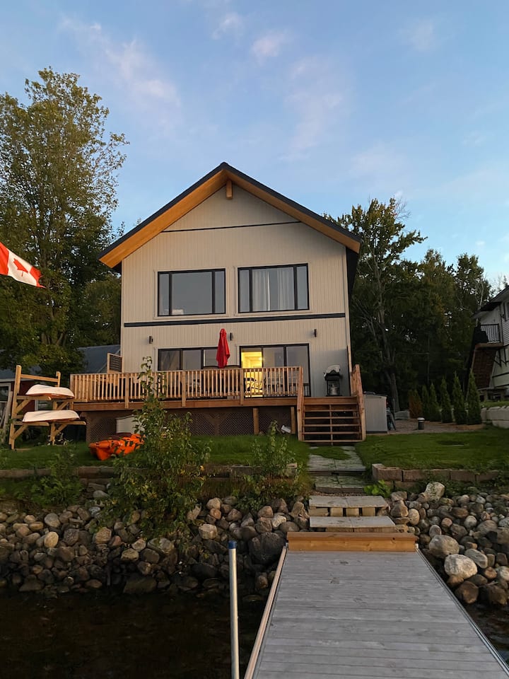 Ottawa River Retreat - Arnprior