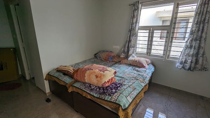 Home Stay Room With Attach Bath. - 甘地訥格爾