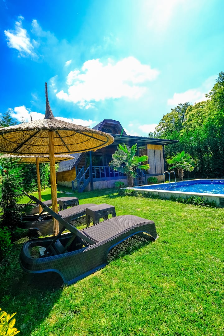(ıSıtmalı Havuz+jakuzi)
Deluxe Suit Bungalov -1- - Sapanca