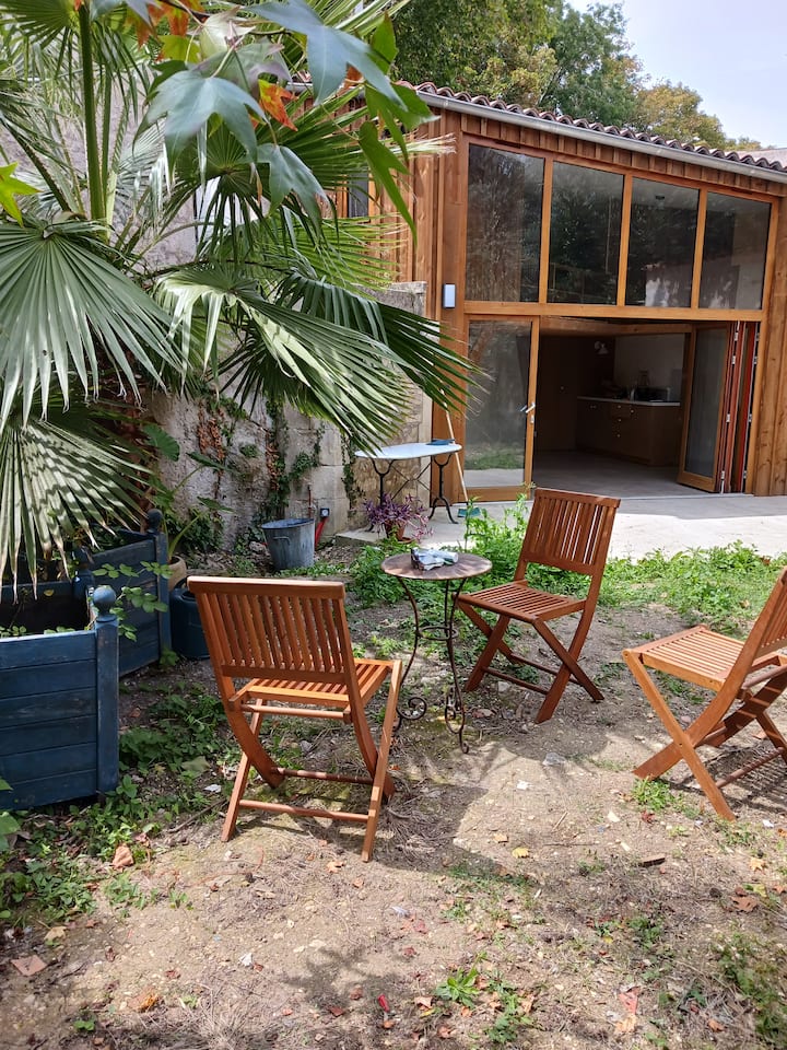Cabanon En Plein Cœur De La Ville+jardin  Au Calme - Île de Ré