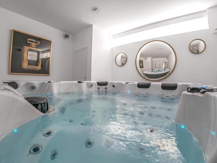 Appartement Avec Spa Une Chambre Refait à Neuf - Saumur