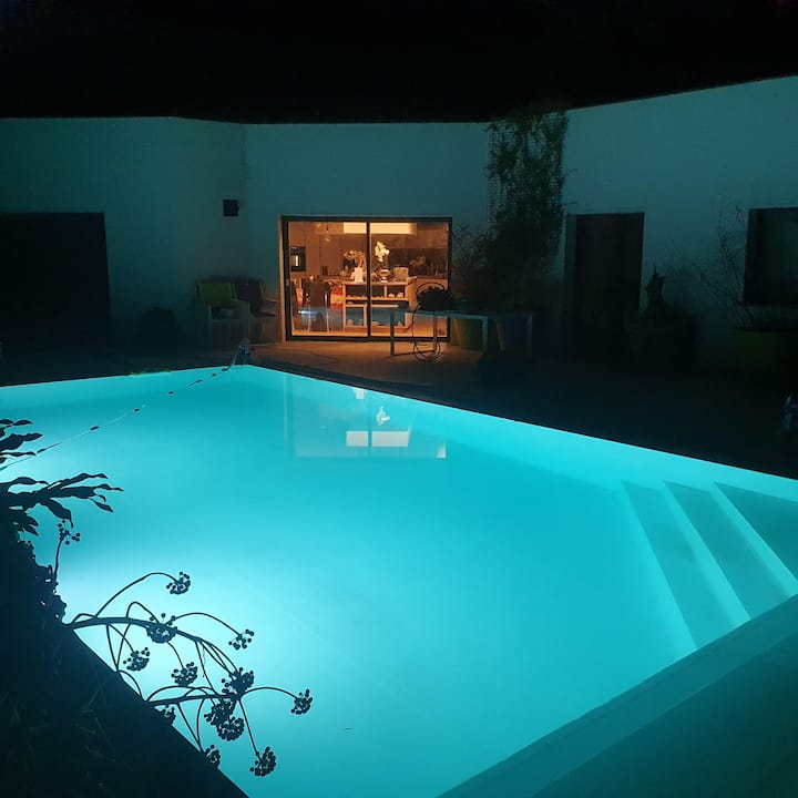 Maison Moderne 12 Personnes. - La Turballe