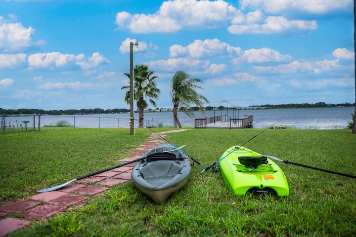 Carefree Cove On Lake Connie - With Hot Tub! - Winter Haven, FL