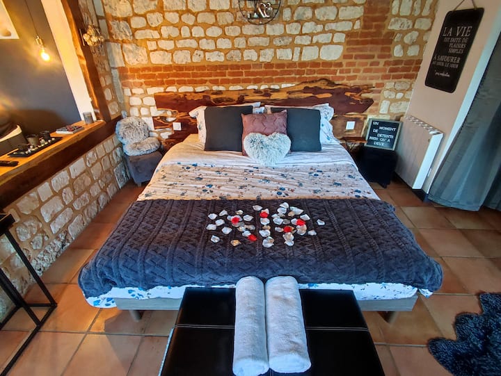 Gîte De Charme Avec Jacuzzi - Lillebonne