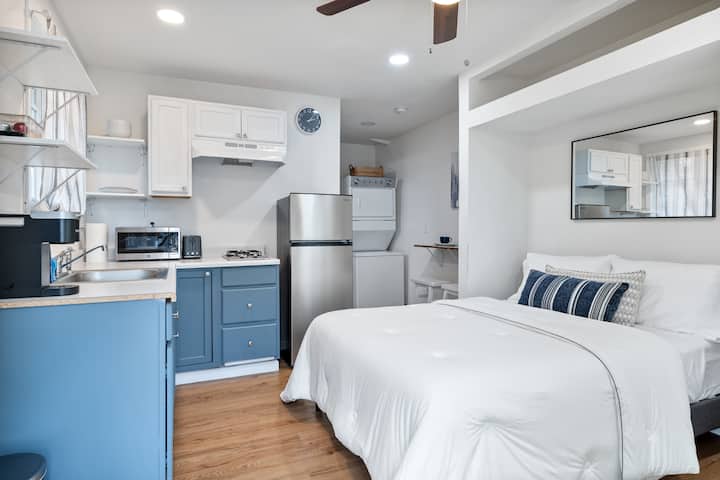 Le Petite Willow - Guesthouse - Modesto, CA