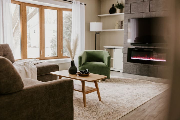 Shoreview Home W Pool, Game Room - Minnesota State Fair