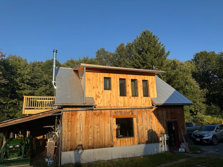 Treetop Retreat - Montpelier, VT