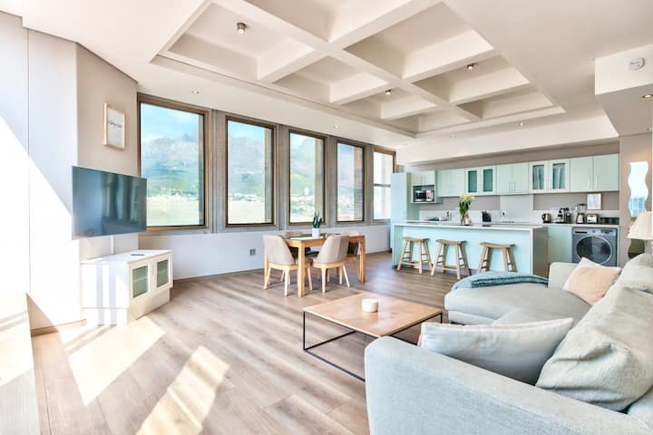 Luxurious 15th Floor Corner Unit In City Center - Kapstadt