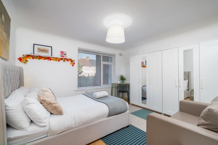 Lovely Home With Free Parking In Edgware Fast Wifi - Edgware