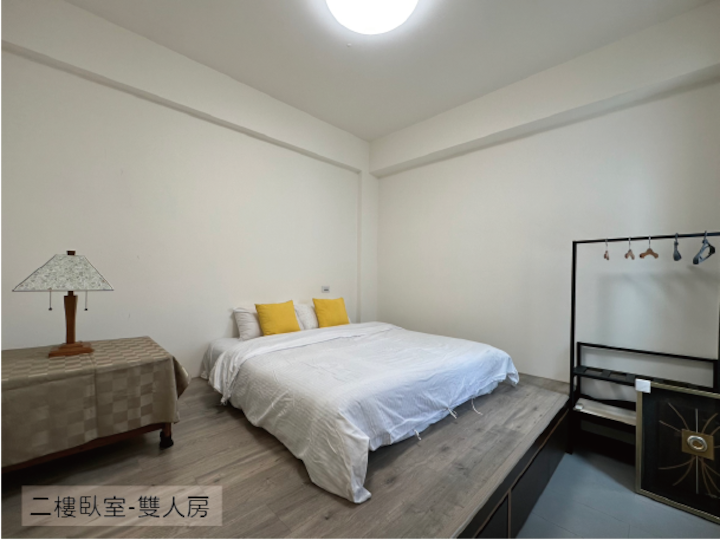 山腳下的放鬆小屋-2f雙人房-可加床(特殊假日費用不同請查看其他注意事項) - 古坑