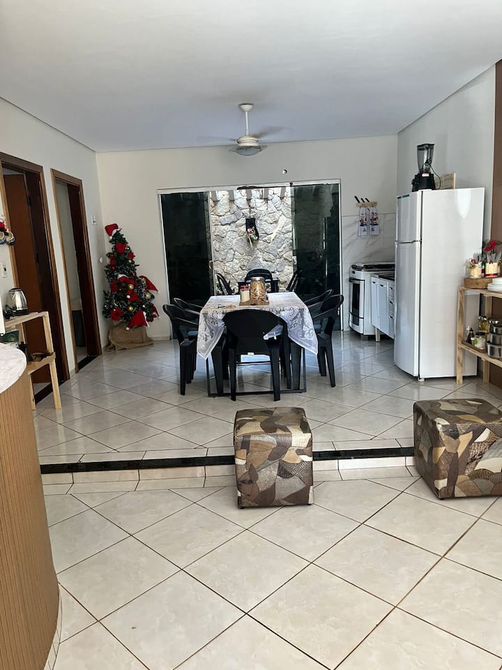 Sobrado 5 Quartos - áRea De Lazer - Piscina - Rondonópolis