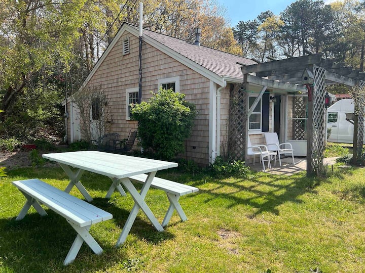 Nature's Nook | Cozy Cottage Close To Everything - Falmouth, MA