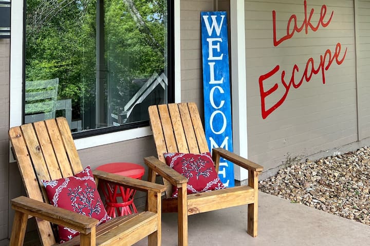 Lakeview Home On Golf Course With Private Hot Tub - Sunrise Beach, MO