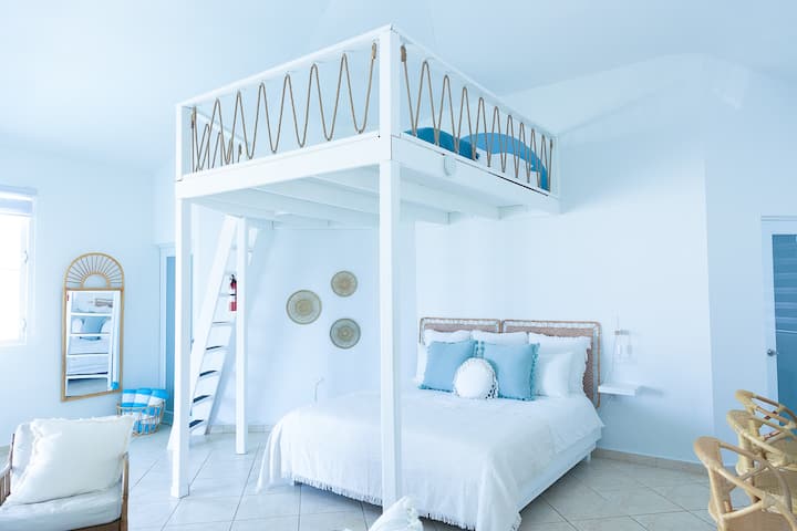 Bohio Del Mar | Private Pool | King Bed + Loft Bed - Guanica
