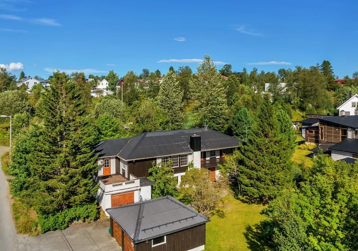 Sentral Leilighet I Tromsø Med Gratis Parkering - Tromsø