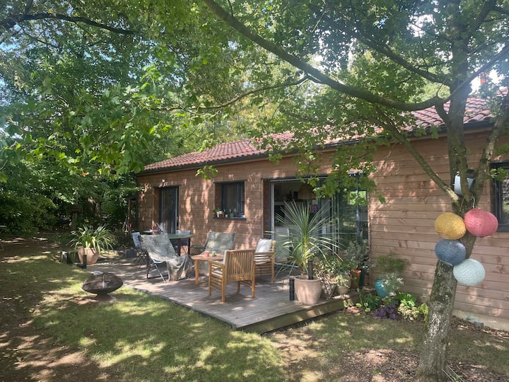 Jolie Maison En Bois Au Calme Et En Pleine Verdure - Maine-et-Loire