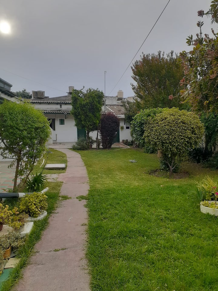 Departamento A 500 Metros Del Mar Con 2 Camas - Necochea