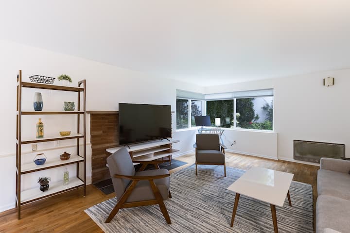 West Queen Anne Garden View - Seattle, WA