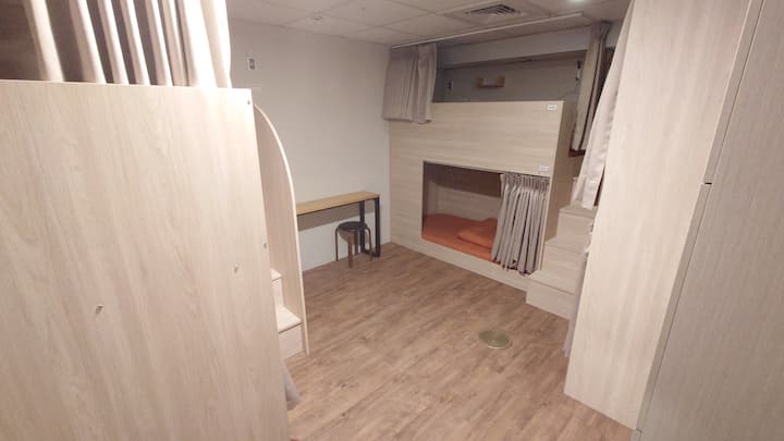 Basic - Bed In Female Dorm +Shared Bathroom - 台北 信義區