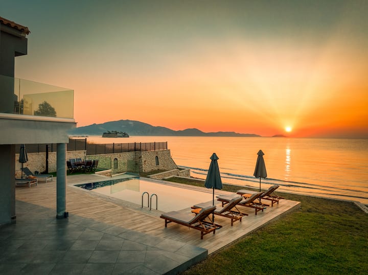 Violet Beach Front Private Villa - Zakynthos