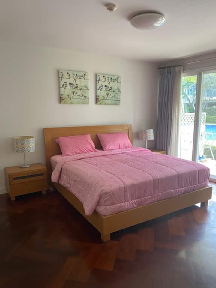 2 Bedrooms Beachfront Apartment - Hua Hin