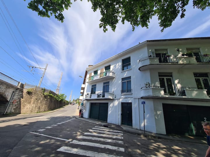 Spacious Luxury 2 Bed Appt. - Carcassonne