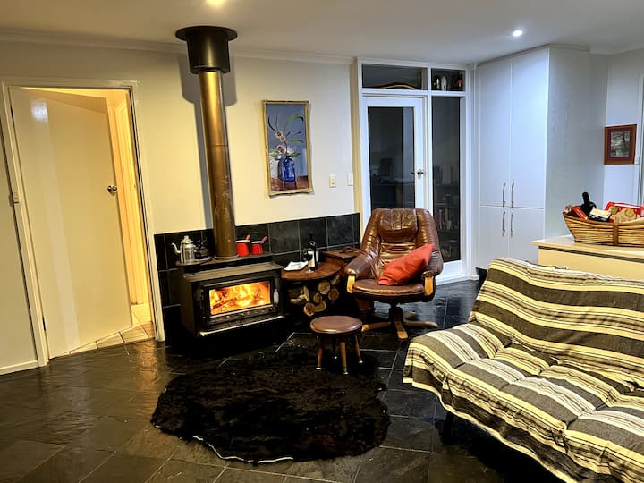 Adelaide Hills Farm Stay, Sleeps 10 - Gumeracha